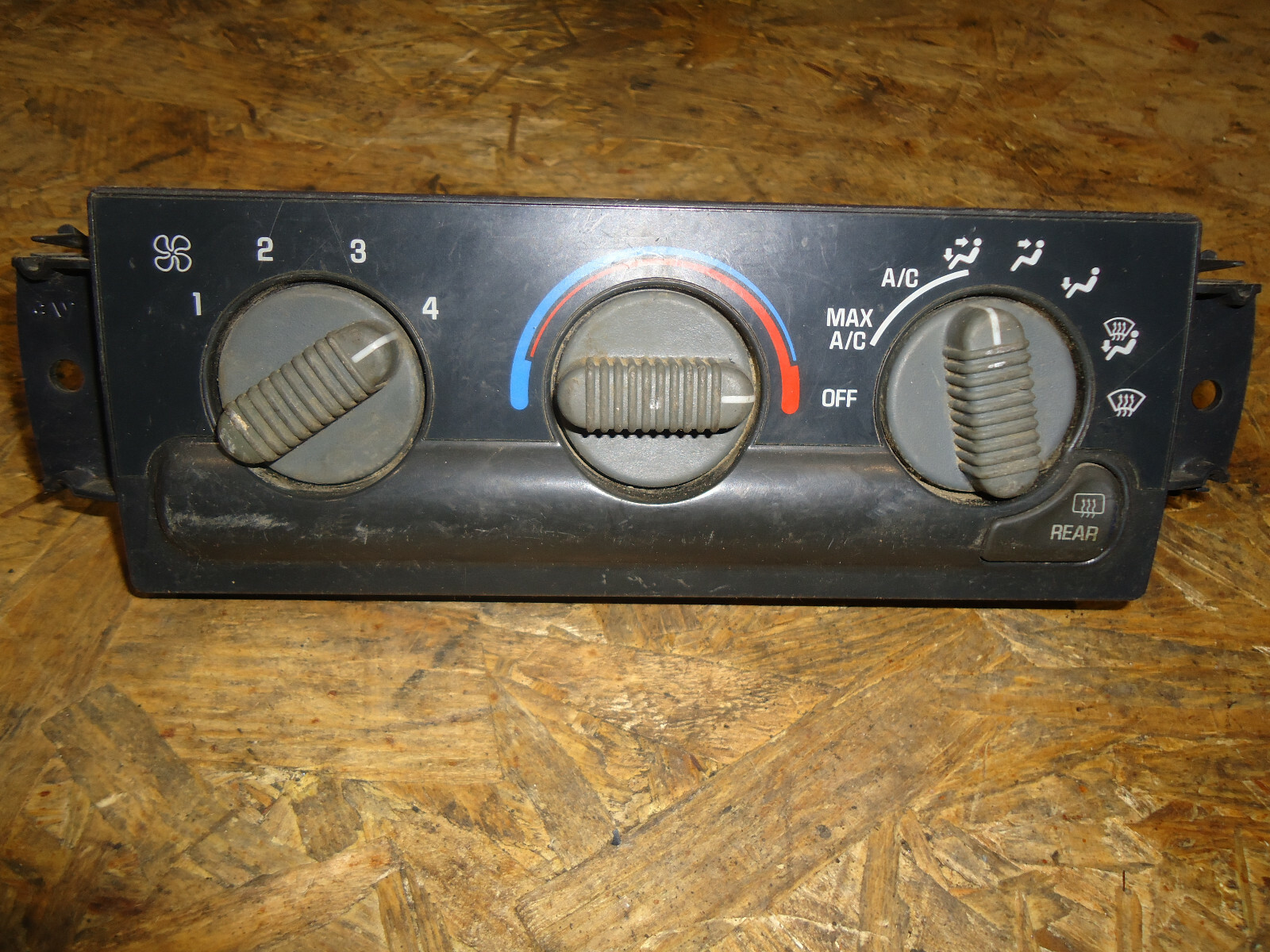 2000 CHEVY BLAZER A/C HEATER CLIMATE CONTROL UNIT WITH REAR DEFROST | eBay