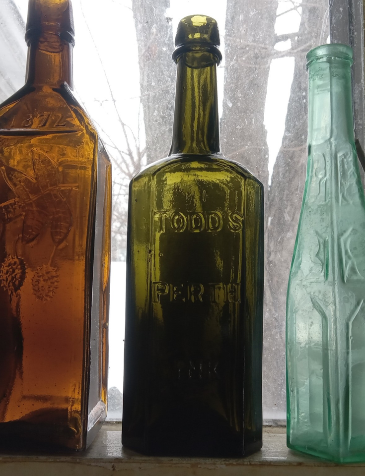 TODD'S PERTH INK RARE 1870s BLACKGLASS OLIVE GREEN SCOTTISH INK BOTTLE ...