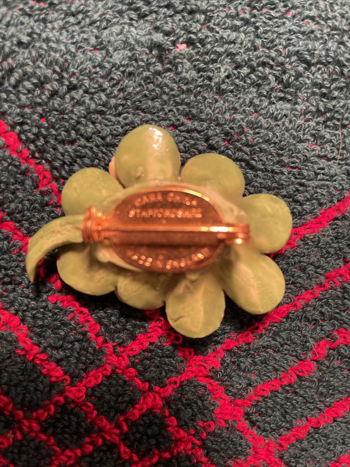 cara china staffordshire brooch - Gem