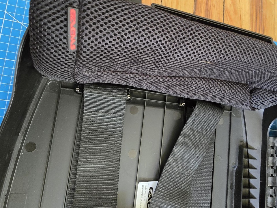 GAEMS G155 PORTABLE GAMING MONITOR TRAVEL CASE- PS3 SLIM & XBOX 360 ...