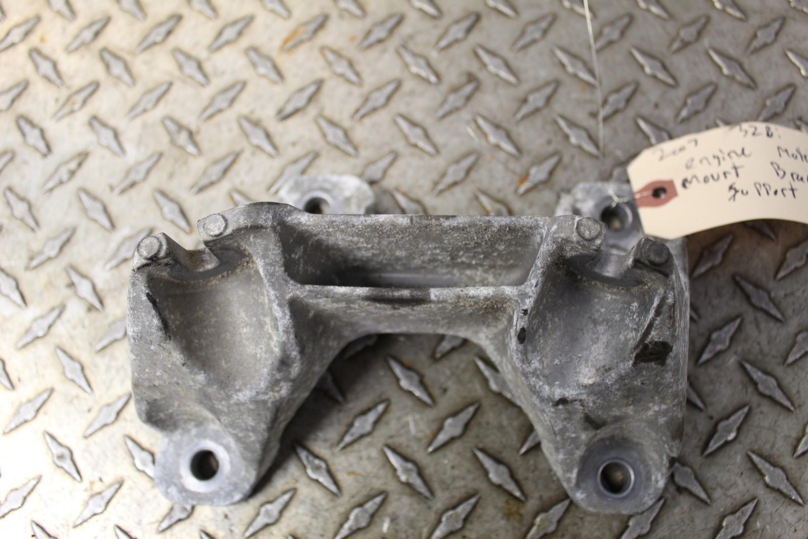 CP 2007 BMW 328i Engine Motor Mount Bracket Support | eBay