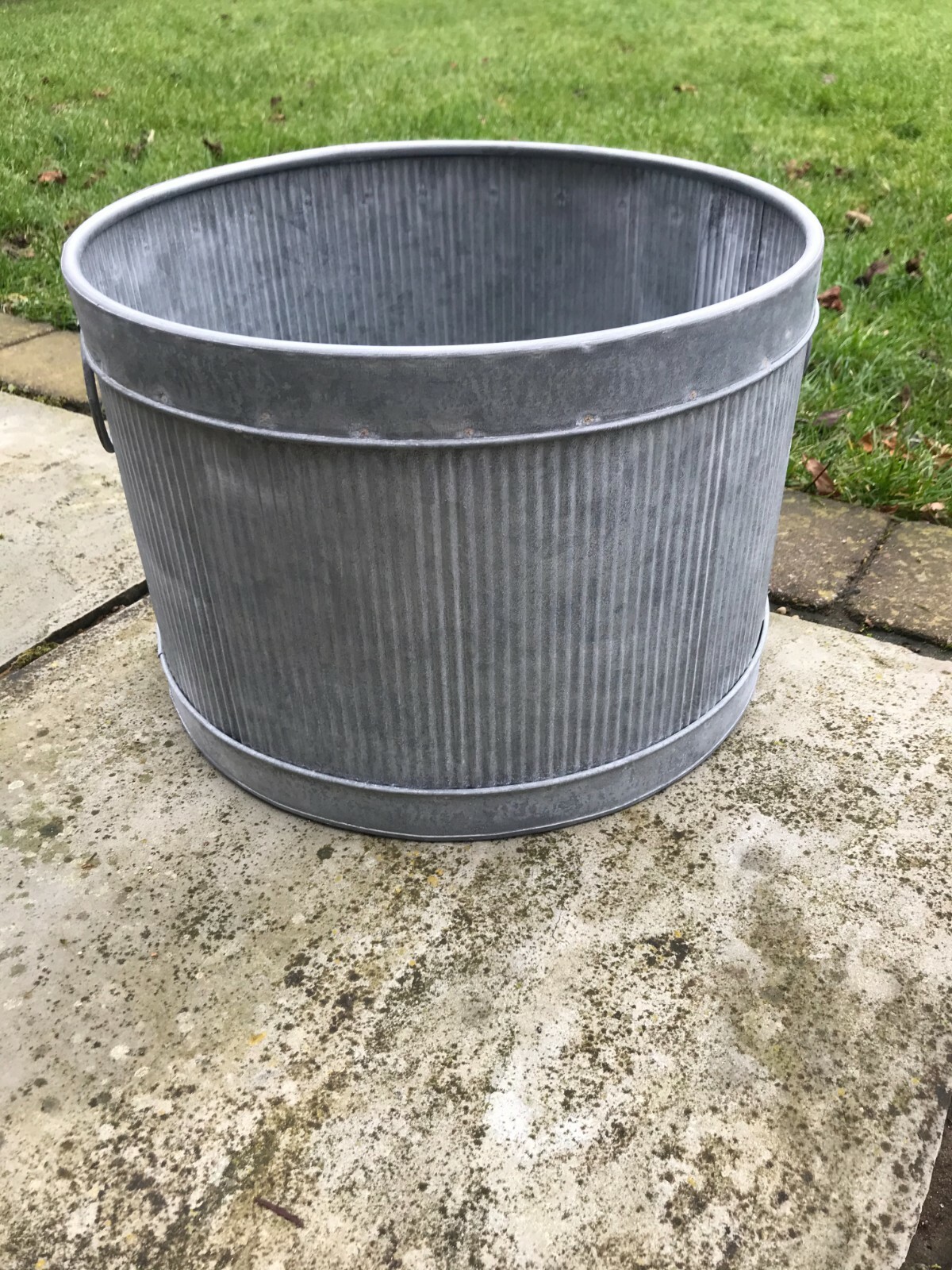 Vintage Style Galvanised Metal Barrel Ribbed Planter Tub Plant Flower ...