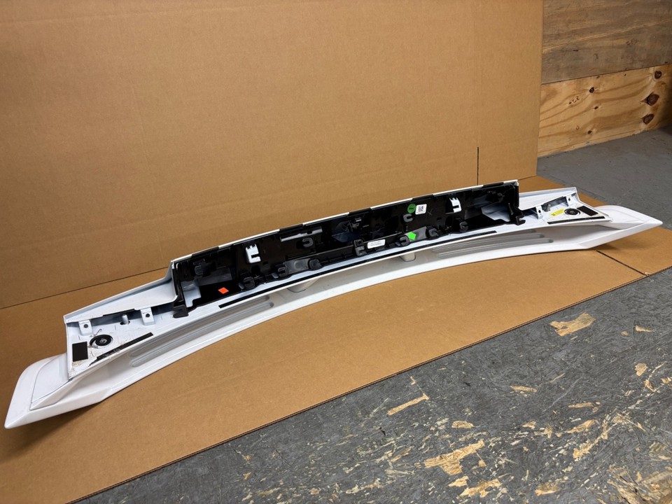 OEM TAKE OFF Ford Mustang GT COUPE S650 24+ Rear Spoiler OXFORD WHITE ...