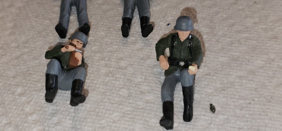 Tamiya 35129 German Soldiers At Rest 1/35 Scale Model Kit 1:35 Built ...