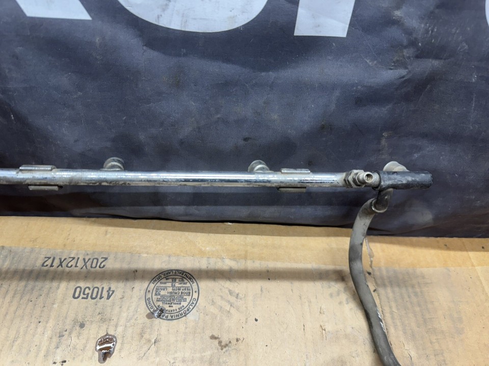 86-97 FORD F150 F250 F350 BRONCO 5.8L 351W ENGINE FUEL RAIL ASSEMBLY ...