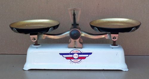 Jouet balance Roberval FRANCE JOUET 1 kg vintage tôle blanc plateau jeu ...