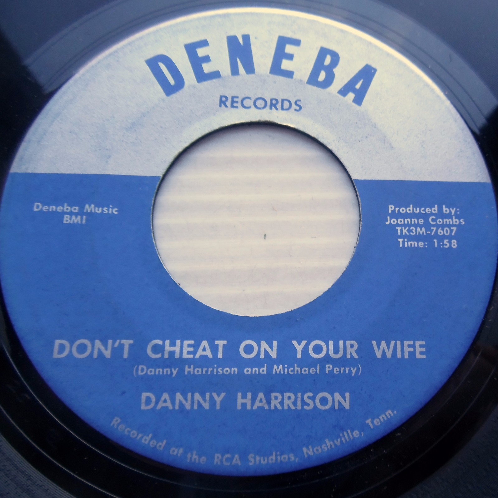 Danny Harrison Privé Country 45 IN The Coin De Votre Cœur Ne Cheat ...