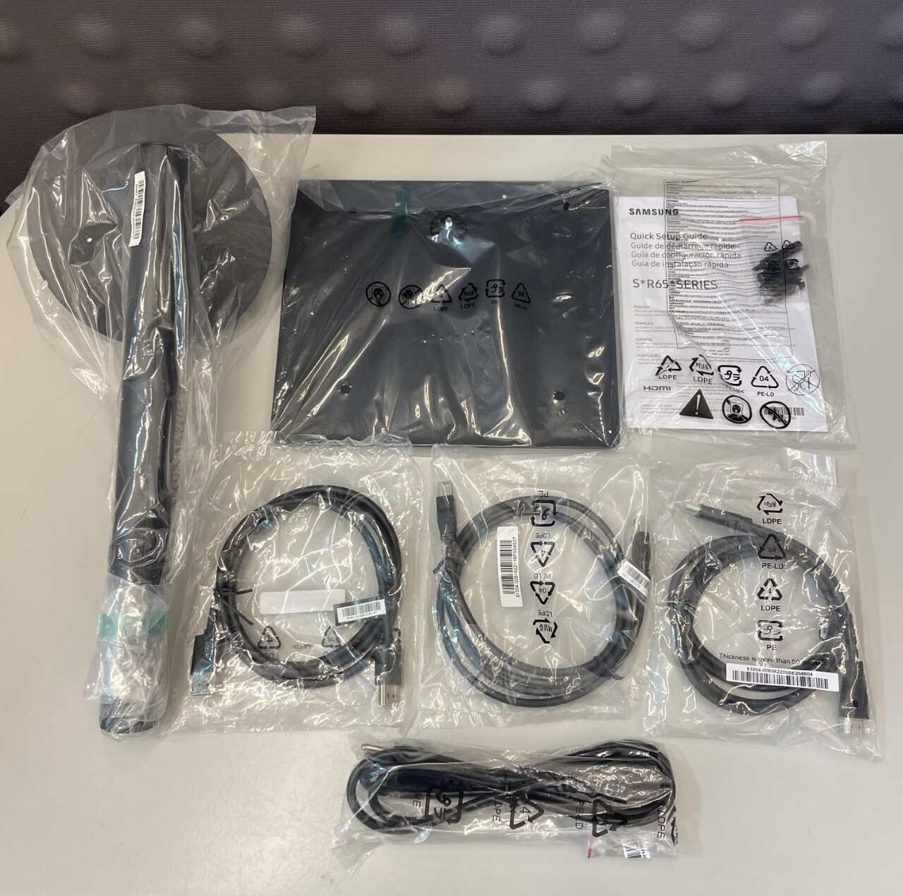 (Damaged) SAMSUNG S27R650FDN 27" Full HD LCD Monitor 16:9 Dark Blue ...