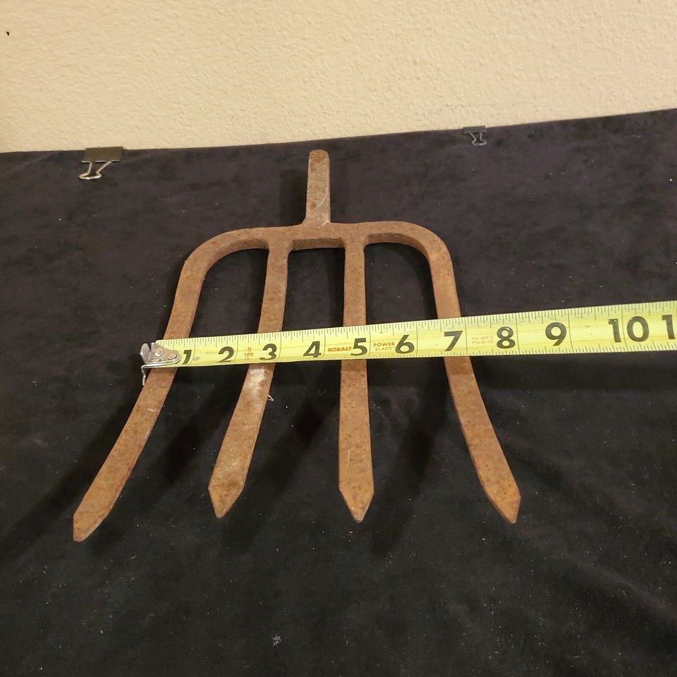 Vintage Farm Pitchfork Head Hay Fork 4/Tines Primitive Yard Tool Crafts ...