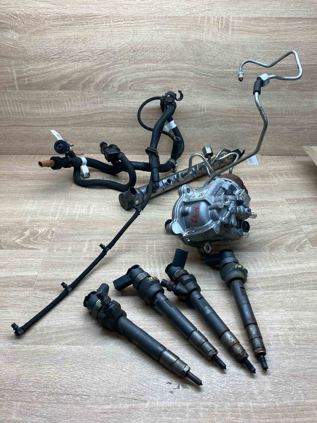 7798446 7823452 Bosch BMW E84 Series High-pressure Fuel pump Injector ...