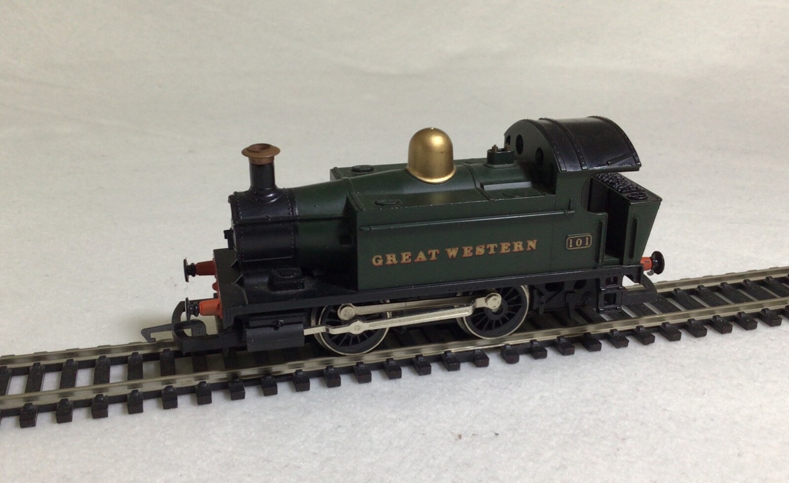 Hornby GWR Green 0-4-0 Locomotive running no 101 OO Gauge Scale model ...