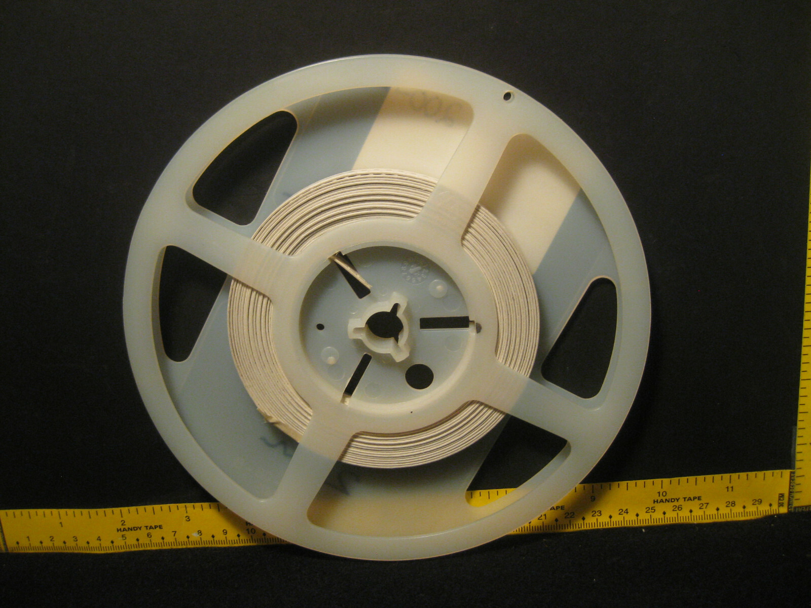 Cal-Chip RM10J201CT 5% 200 OHM RES0805 Resistors Reel of 1000+/- | eBay