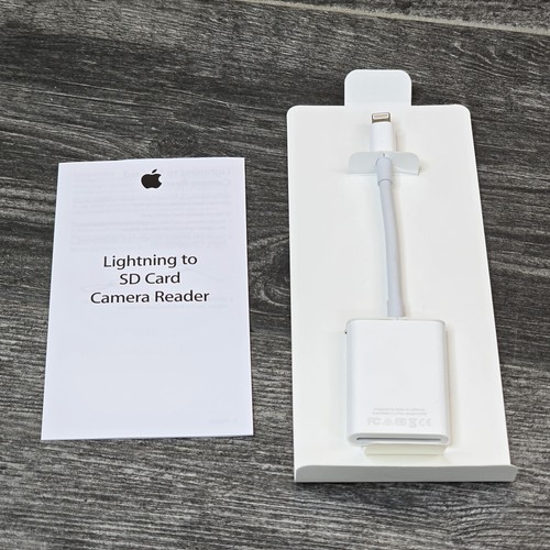 Apple Lightning to SD Card Camera Reader Adapter A1595 MJYT2AM/A Open ...