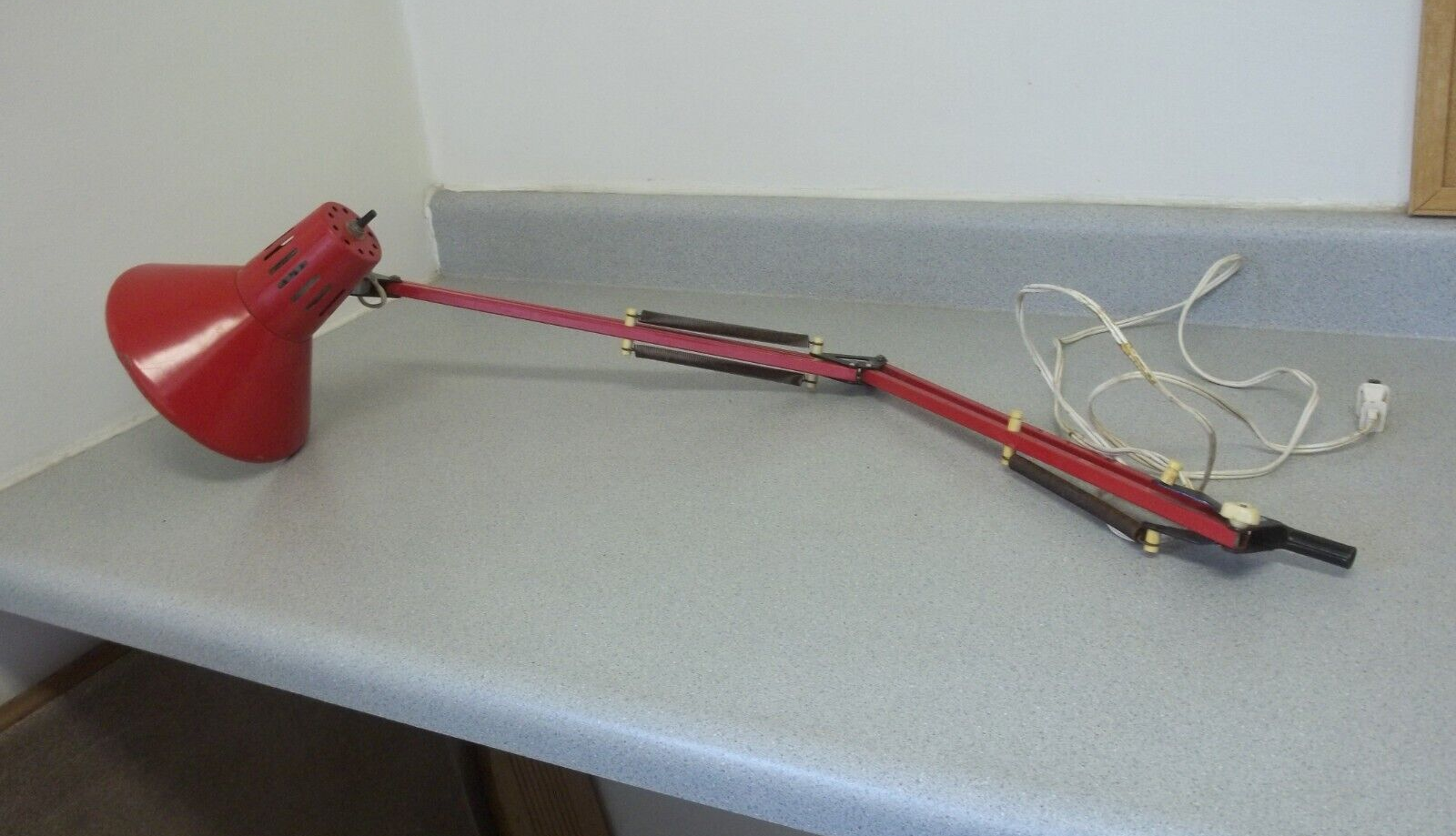 Underwriters Laboratories Portable Lamp Red colored Retractable No base ...