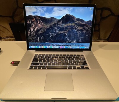 Apple MacBook Pro 2009 17" 2.8GHz 8GB RAM 256GB SSD macOS 12.7.6 Fine ...