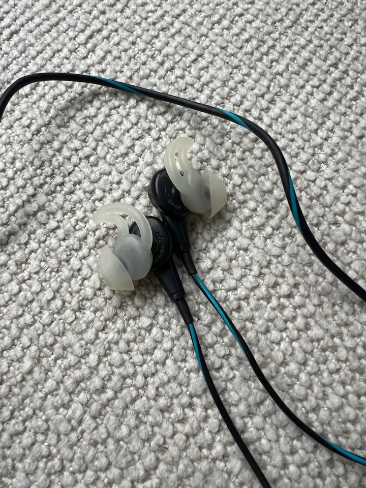 Bose QuietComfort 20 Acoustic Noise Cancelling Headphones In-ear | eBay ...