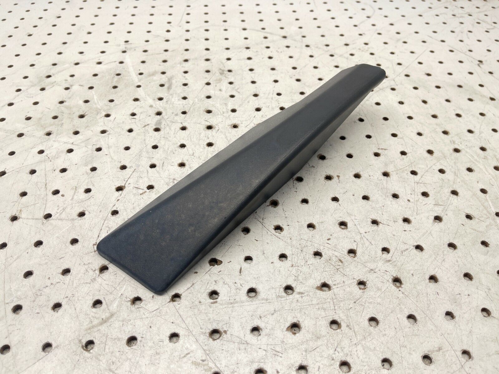 2003 - 2014 VOLVO XC90 3.2L REAR LEFT DRIVER SIDE RAIL COVER CAP PANEL ...