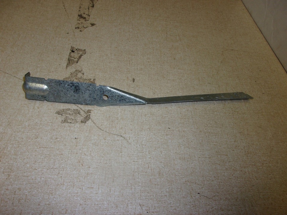 Simpson Strong-tic NER-393 Hurricane Tie MAB15Z *FREE SHIPPING* | eBay