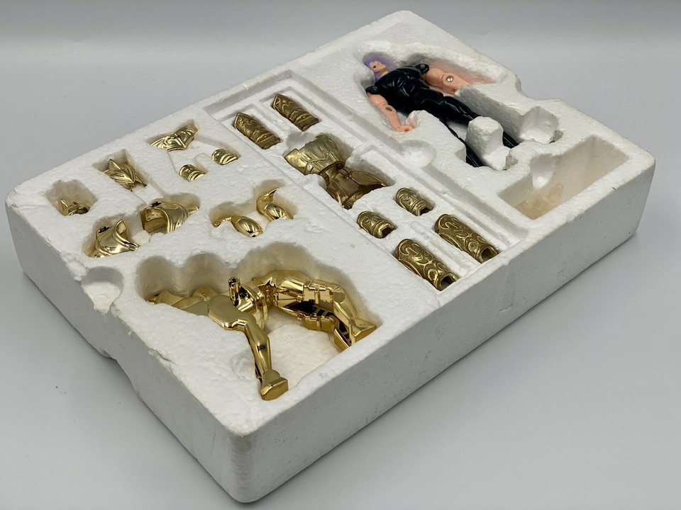 BANDAI JAPAN vintage figure Saint Seiya - ARIES MUU - Gold Saint Gold ...