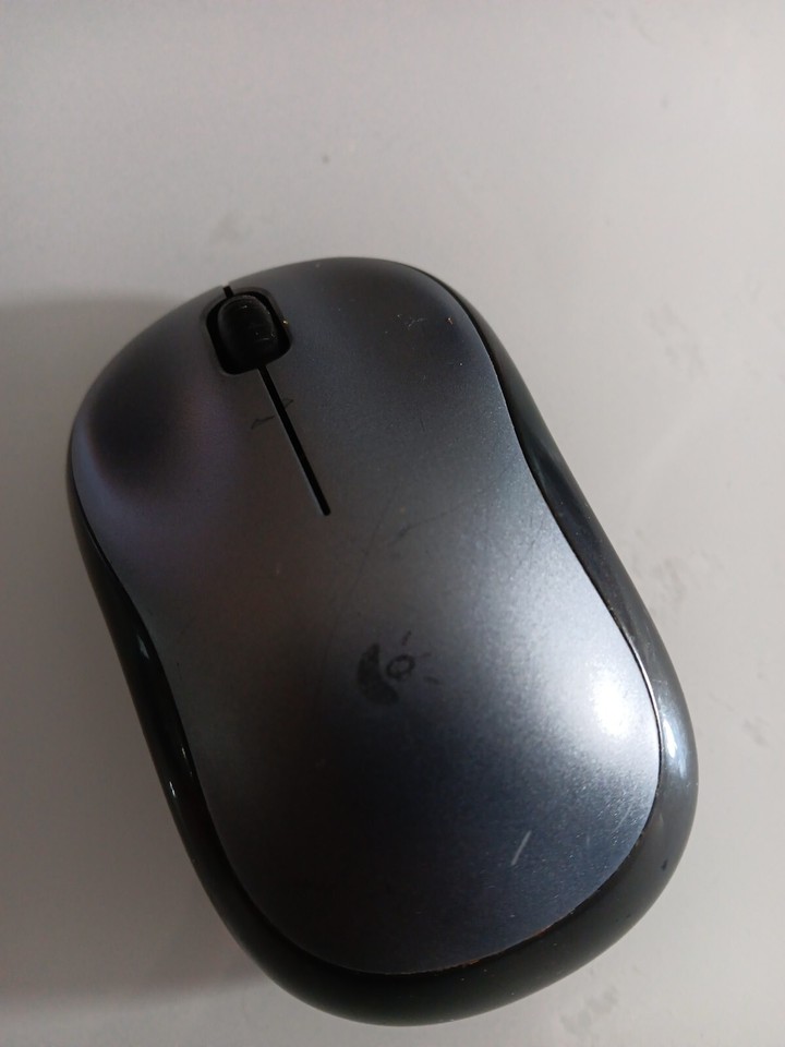 Logitech Wireless Mouse Computer Mouse USB Attachment Roller Ball / See ...