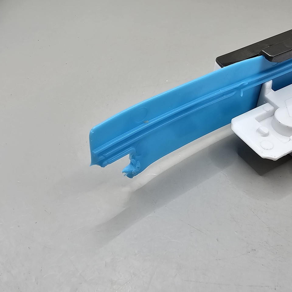 Hot Wheels Track Custom Turn Kicker - Booster - White/Blue (2017) (Read ...