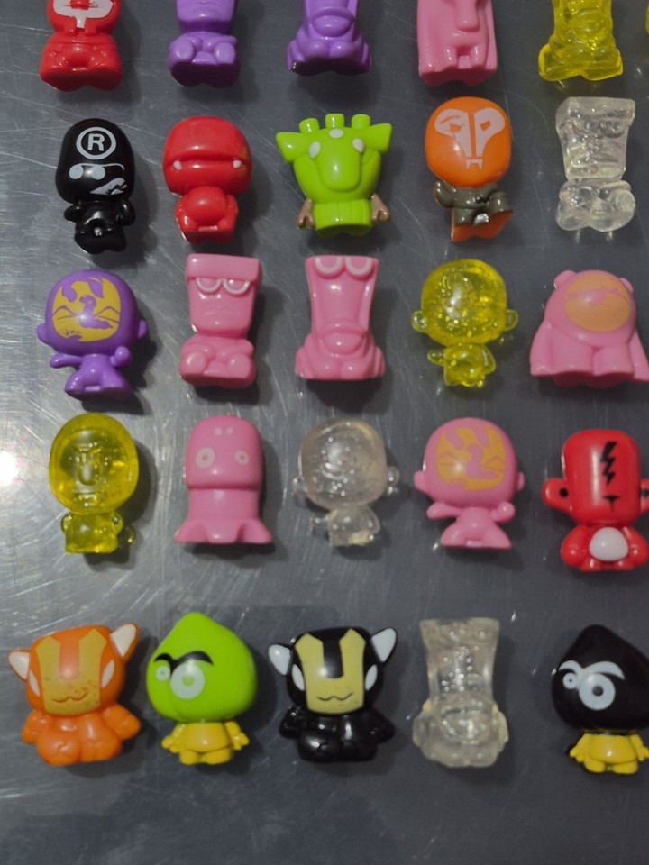 Megatrip Gogo's Crazy Bones Rare Variants. Lot of 41 (Netherlands ...