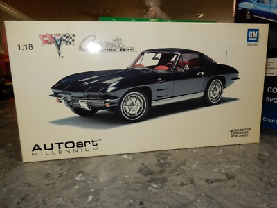 AUTOart 1/18 Chevrolet Corvette 1963 C2 Stingray Coupe (Midnight Blue ...