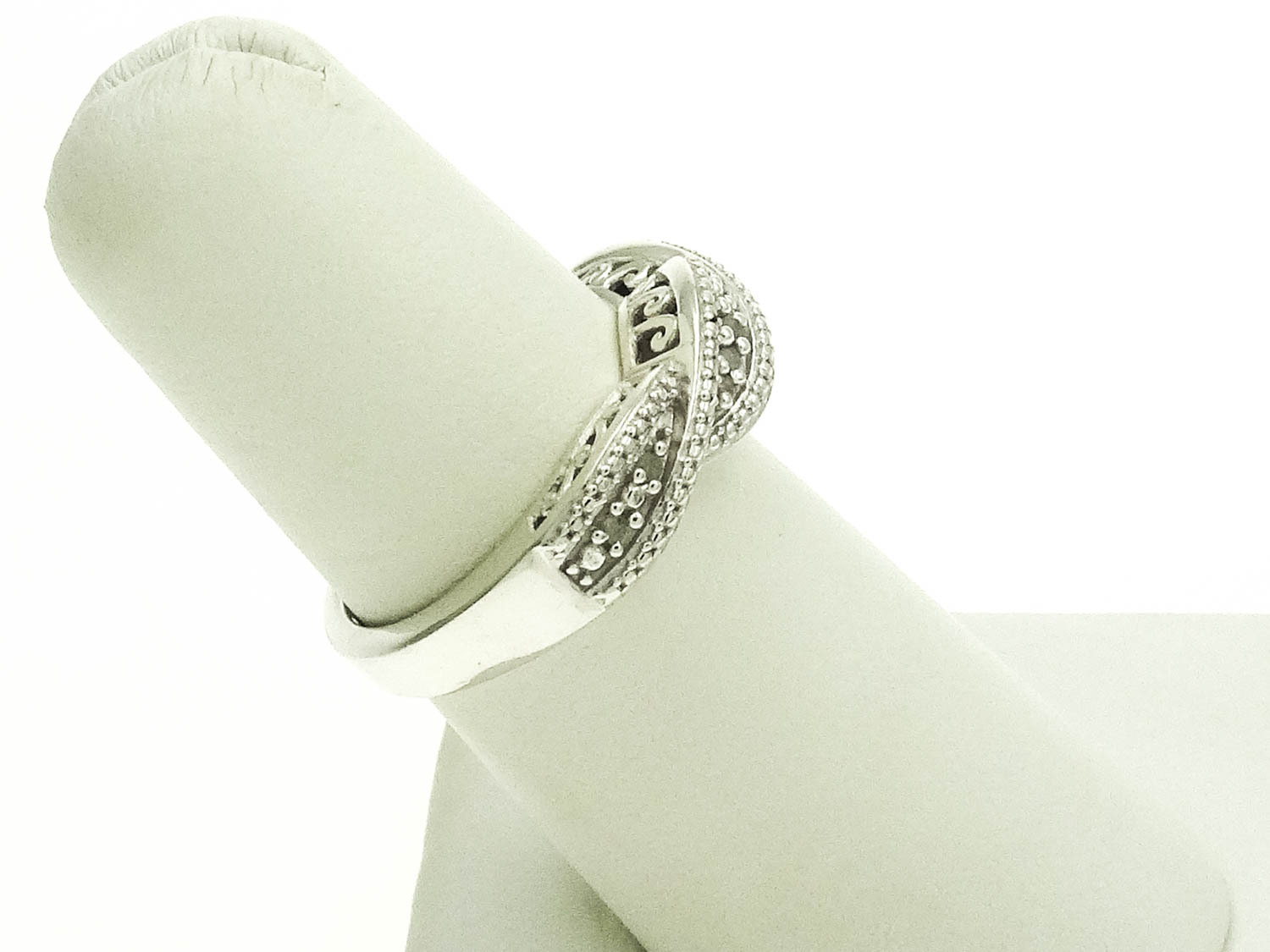 Sterling Silver Band Ring with Fancy Designs and White Diamonds Size-7 ...