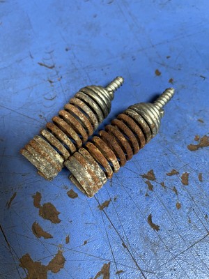 Weed Eater Gti 19t Fuel Tank Mounting Springs | eBay