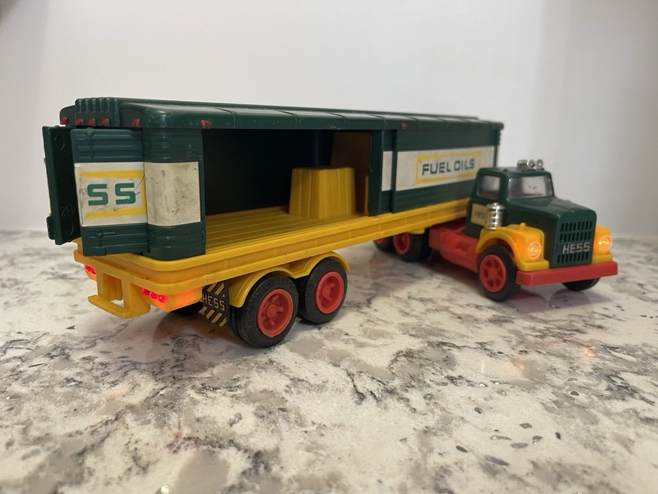 Nice Vintage 1976 Hess Gasoline Fuel Oil Toy Truck With Working Lights ...
