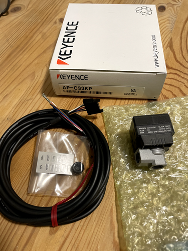 Keyence AP-C33KP Ultracompact Digital Pressure Sensor Positive pressure ...