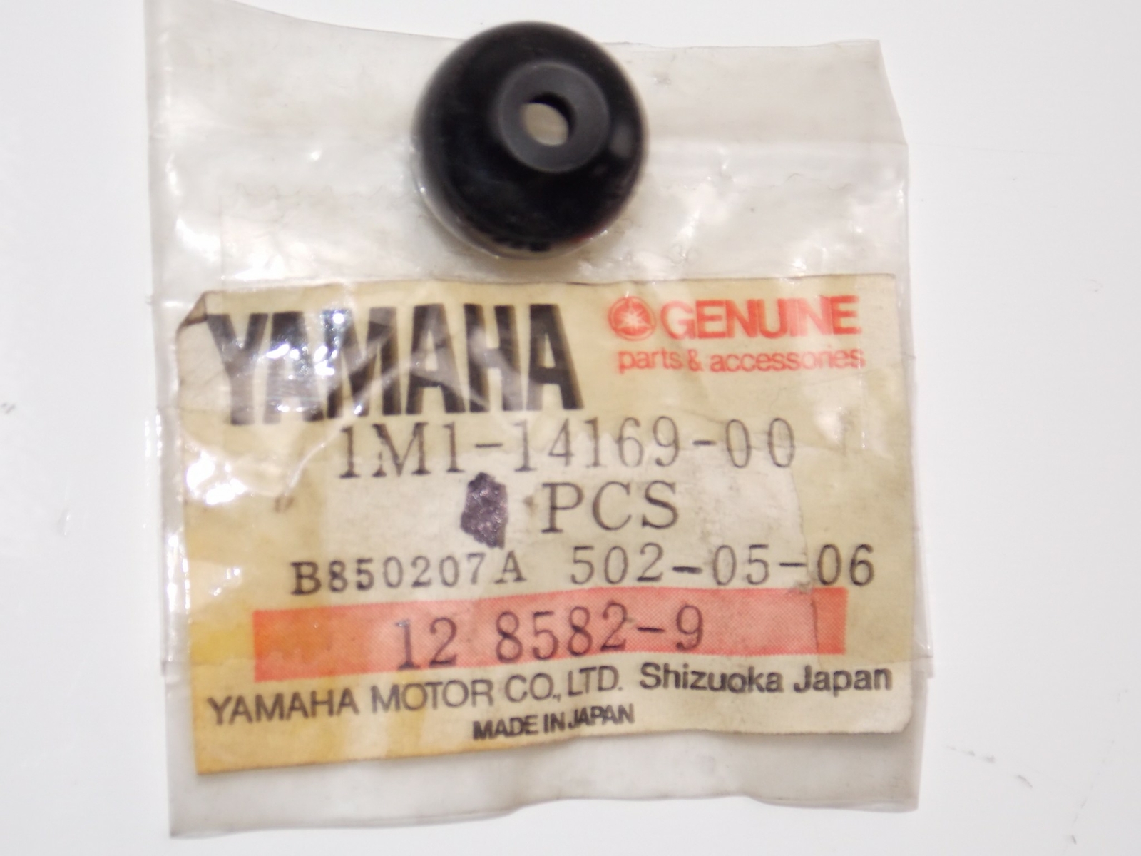 NOS OEM YAMAHA 76-2001 DT175F IT400F TIMBERWOLF CARBURETOR CAP 1M1 ...