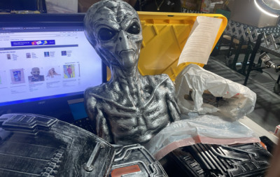 Spirit Halloween Area 31 Capsule Alien Prop - Please Read Description ...