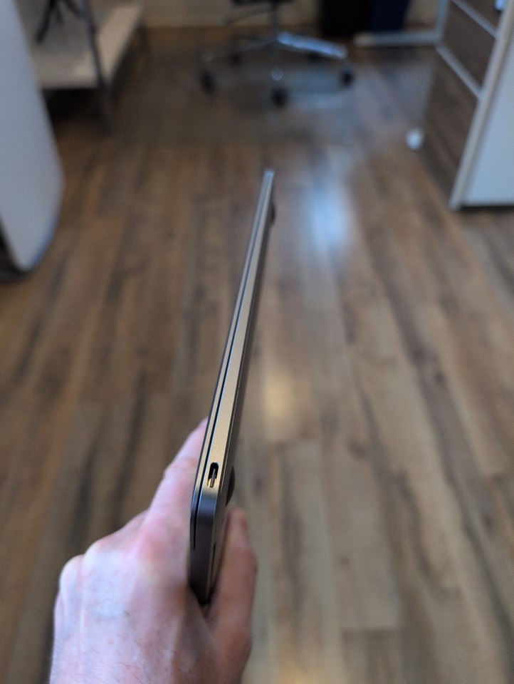 MacBook 12 Inch 2017 1.4GHz Dual-Core Intel i7, 16GB RAM, 512 SSD New ...