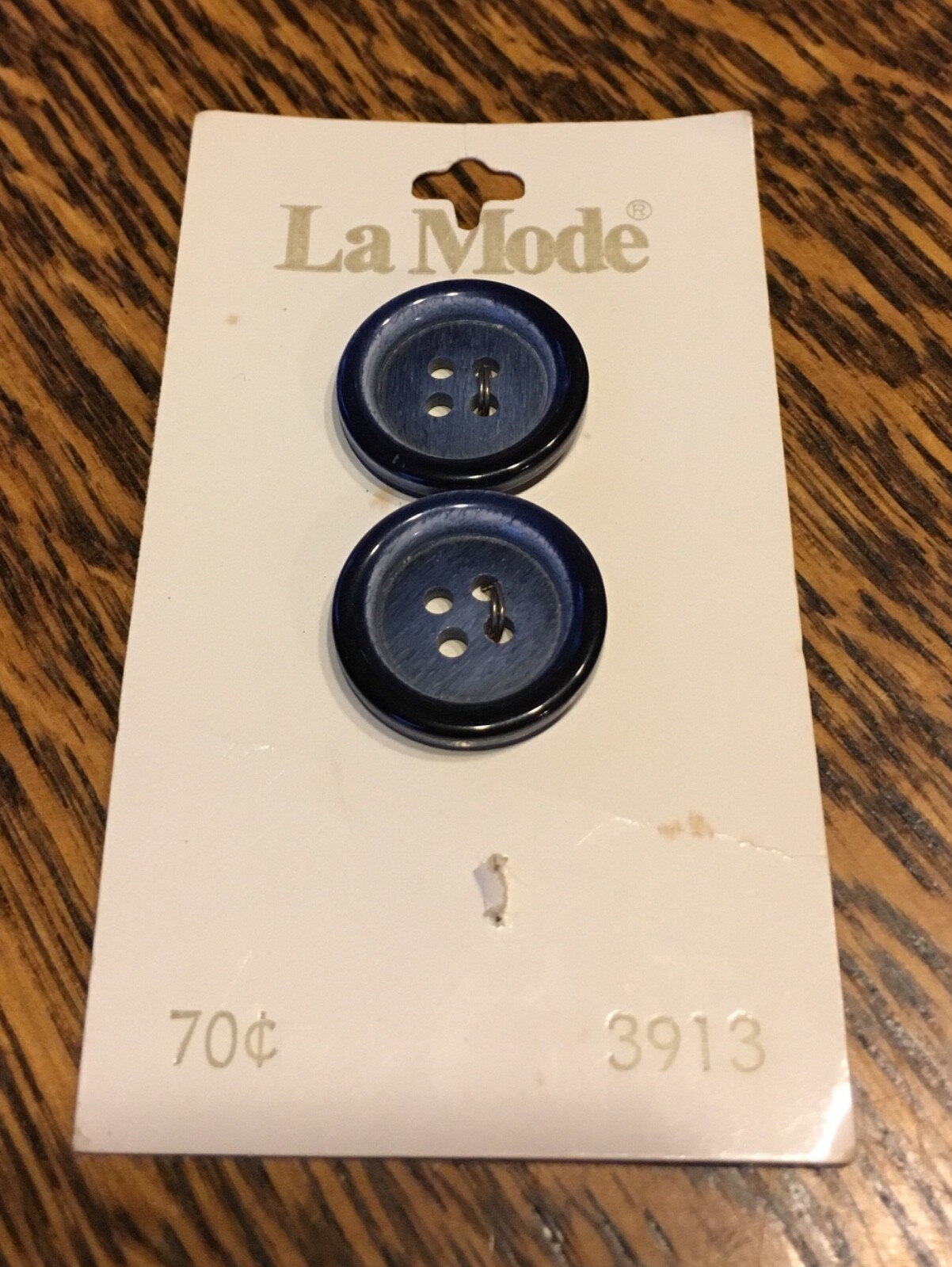 Vintage La Mode buttons on a card, 2-toned Blue, 3/4", 2 buttons | eBay