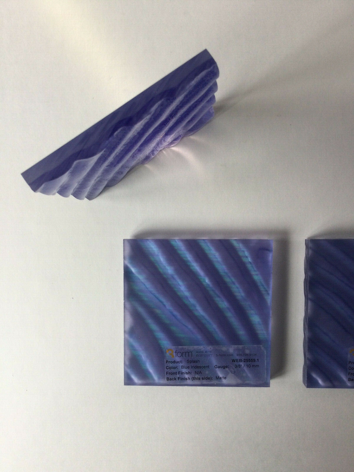 4 pieces 4x4x3/8 Iridescent Blue Wave Texture 3Form Resin Color Sample ...
