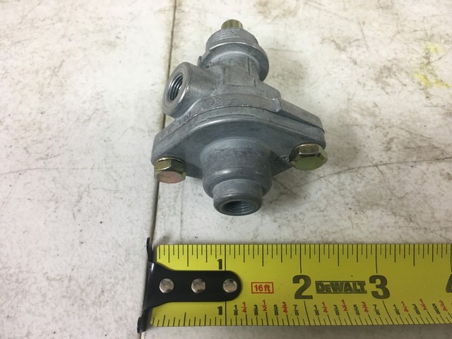 PP1 Valve Assembly Kit with Knob. Excel # EM56360 Ref. # Bendix 286820 ...