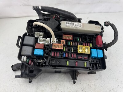 2010-2015 TOYOTA PRIUS ENGINE JUNCTION FUSE BOX RELAY 82641-47090 OEM ...
