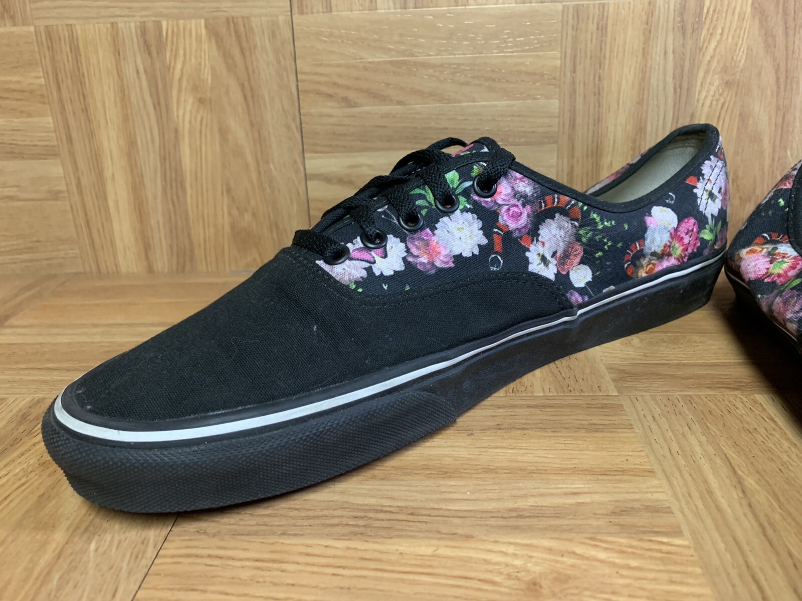 RARE🔥 VANS Authentic Custom Snake Bee Floral Sz 14 M… - Gem
