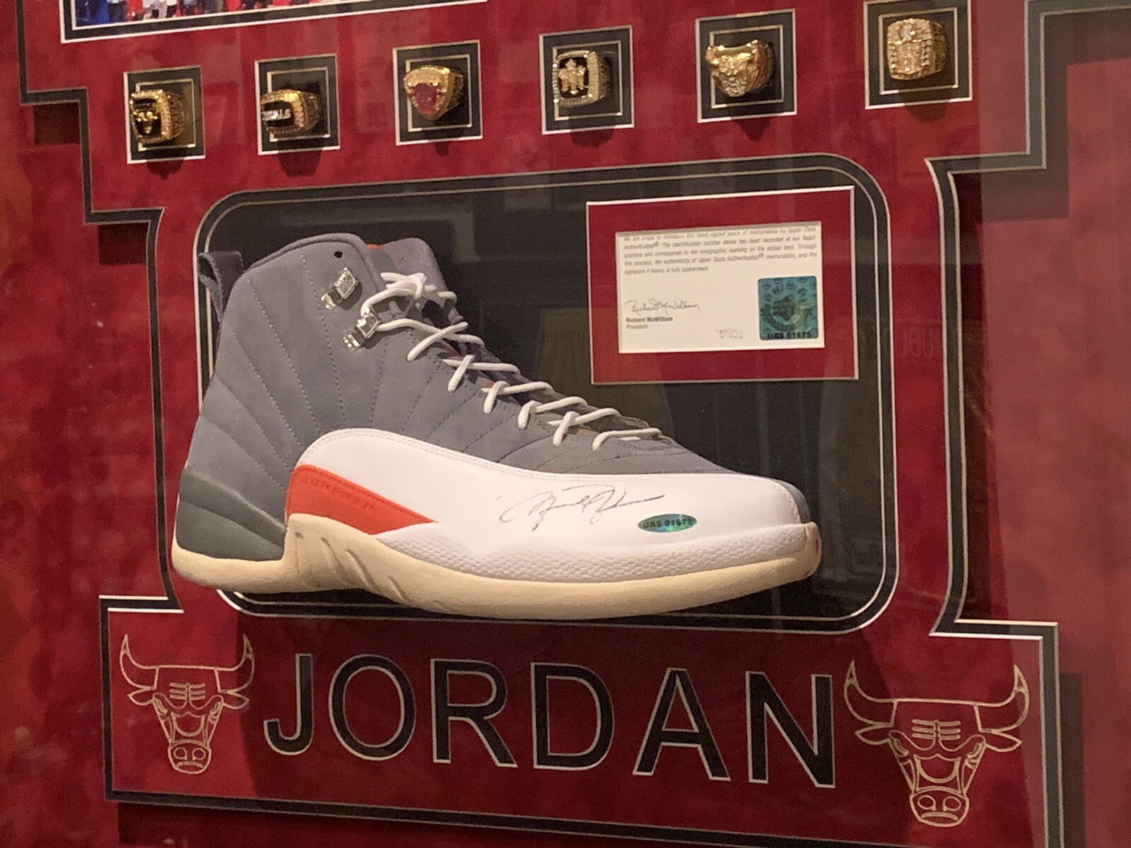 Michael Jordan | Autographed Baketball Memorabilia & NBA Merchandise