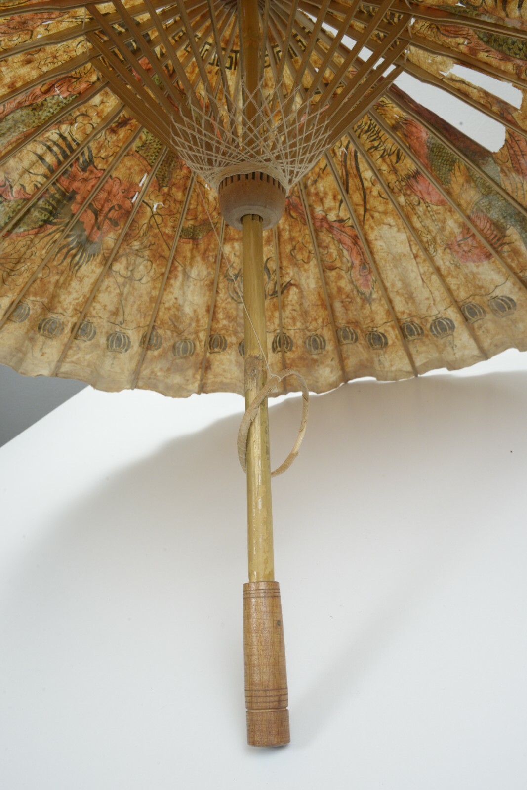 Vintage Chinese Handcrafted Parasol ~Bamboo & Rice Pa… - Gem