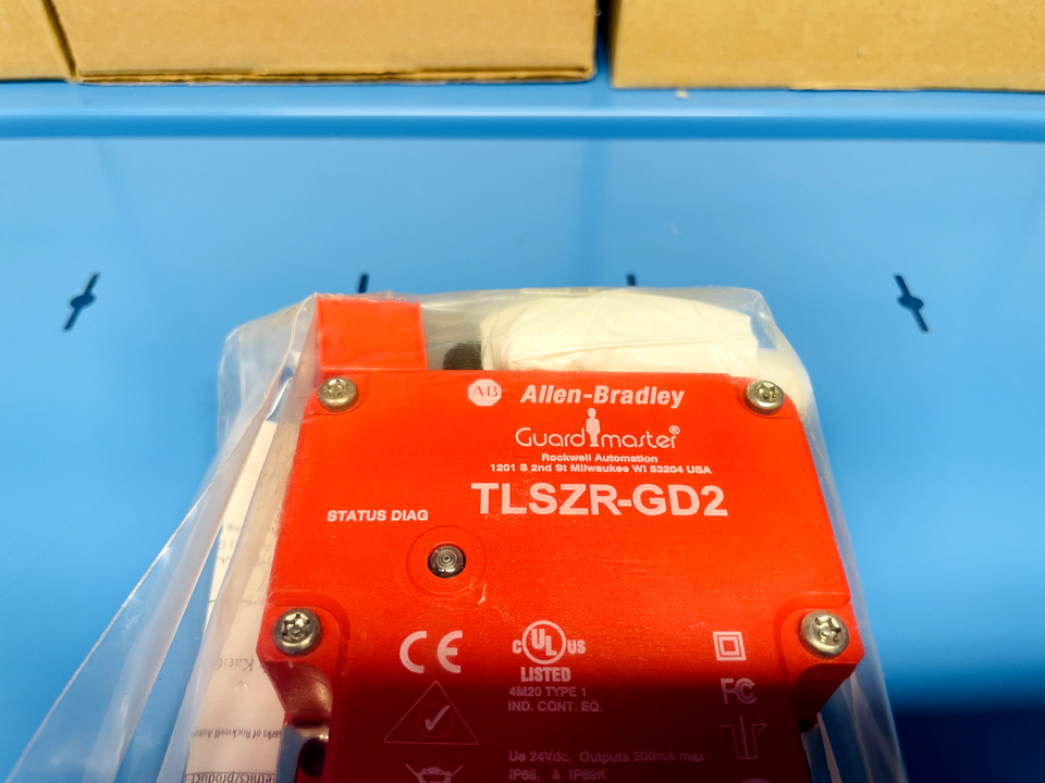 Allen-Bradley TLSZR-GD2 Guard Master Safety Switch | eBay