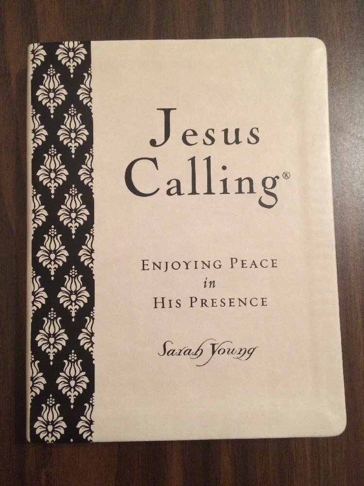 Jesus Calling Large Print Deluxe - $24.99 Retail - Cream Leathersoft ...
