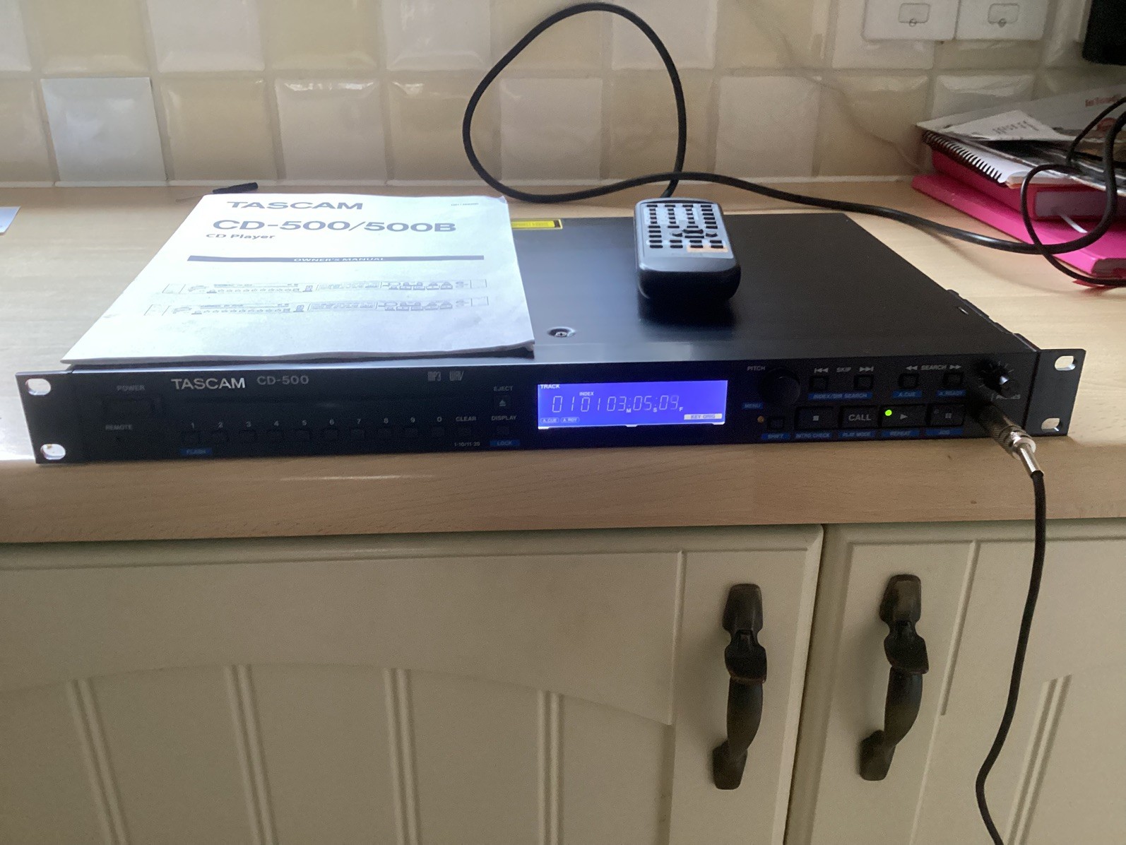 Tascam CD-500 Professional Rack-Mountable CD Player with Remote ...