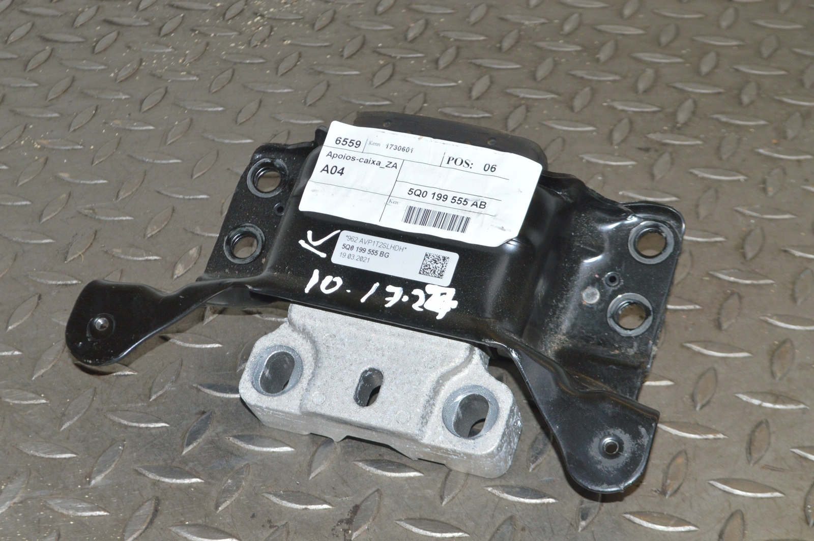 VW T-ROC A11 1.5 TSI 2021 RHD Left Side Engine Mount 5q0199555bg ...