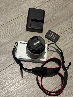 Canon EOS M10 White Mirrorless Camera with Battery and Memory Card Kit ...