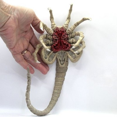 ALIEN FACEHUGGER Wall Art Xenomorph CHESTBURSTER HR Giger Figurine Fan ...