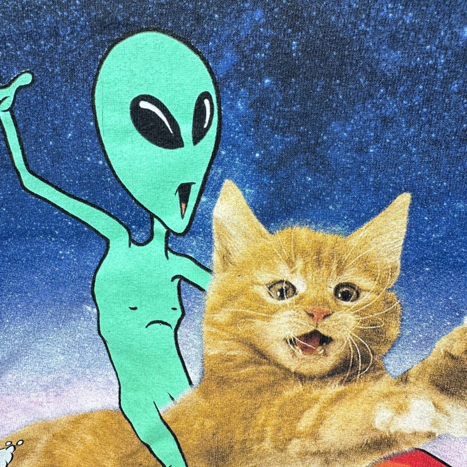 Alien Riding Cat Rainbow Space Meme Graphic Tee Small Black Delta ...