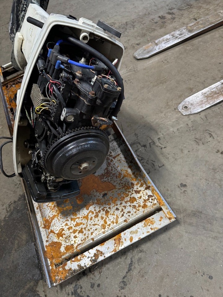 2002 Johnson 40 hp Outboard Boat Motor Engine Evinrude 20" Good Shape ...