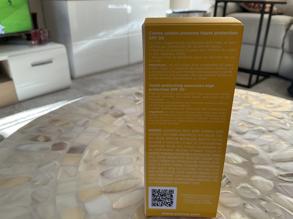 Clarins Youth Protecting Sunscreen SPF 30 - Face Cream - 30ml - Brand ...